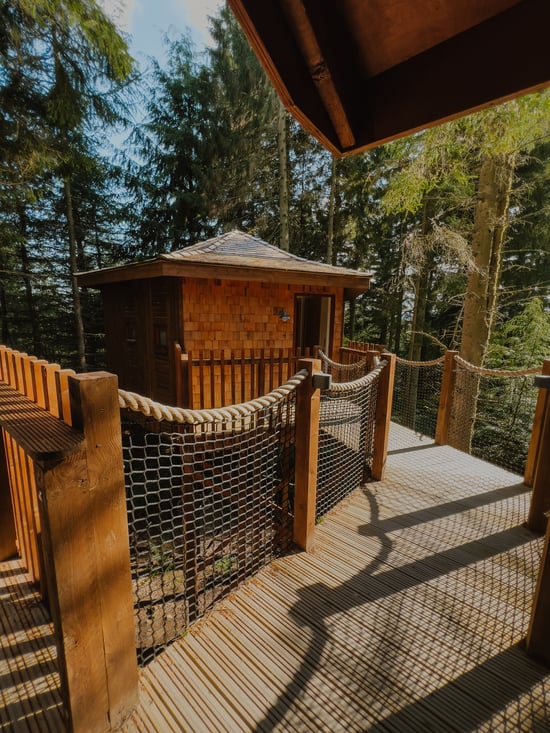 Golden Oak Treehouse with Hot Tub | Glentress Forest