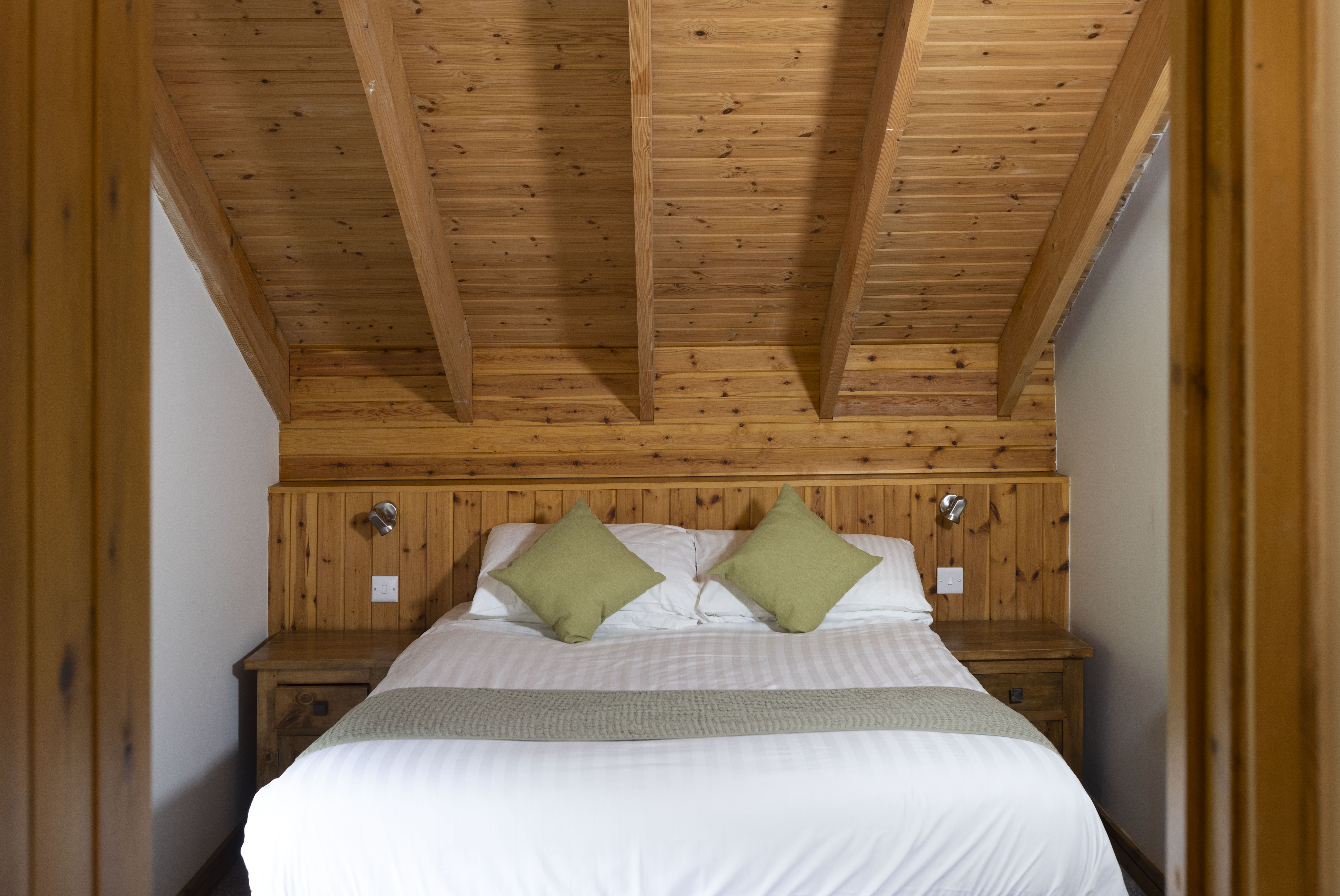 Log Cabin with Hot Tub | UK Holidays and Breaks